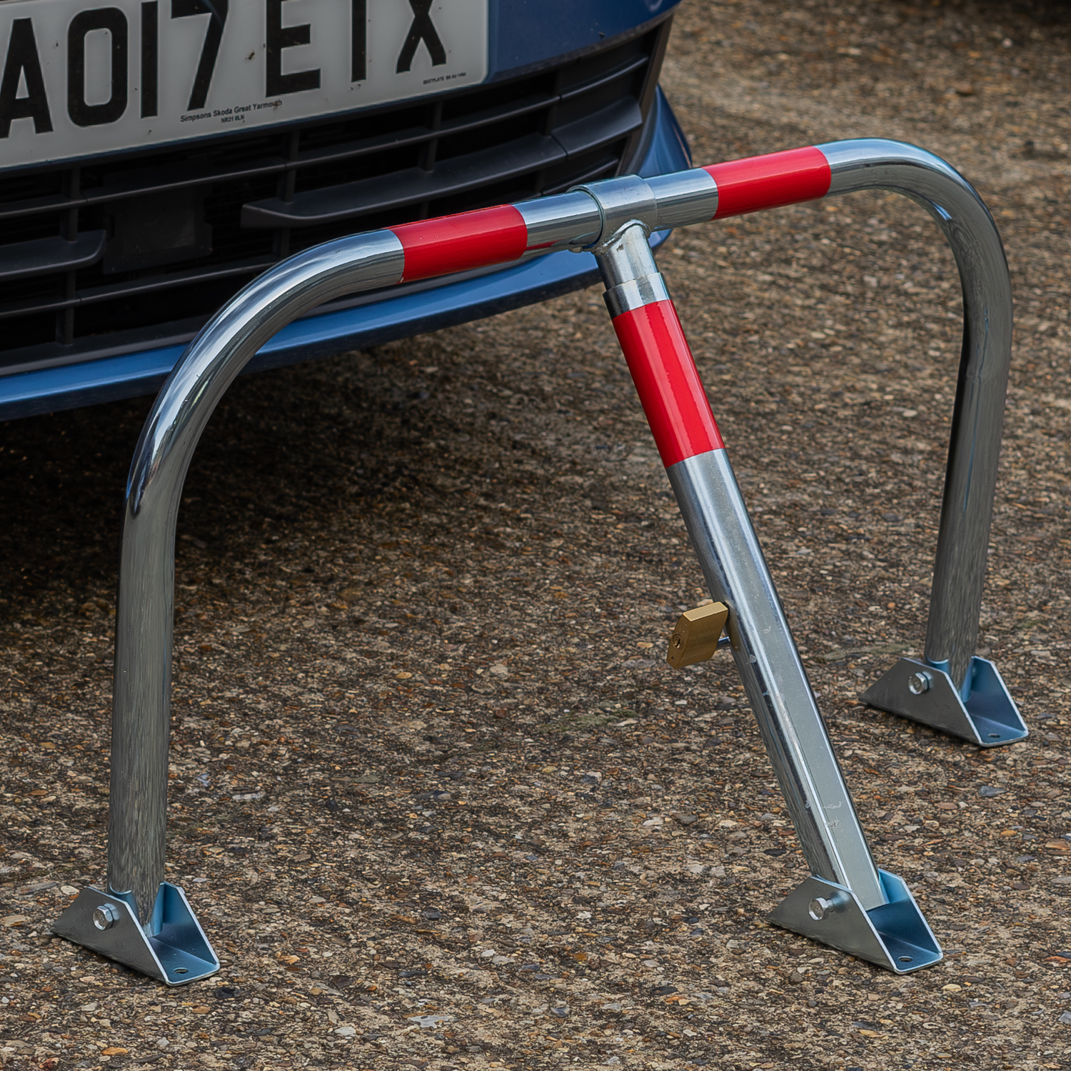 Woodside Folding Driveway Security Car Parking Barrier Bollard Post ...