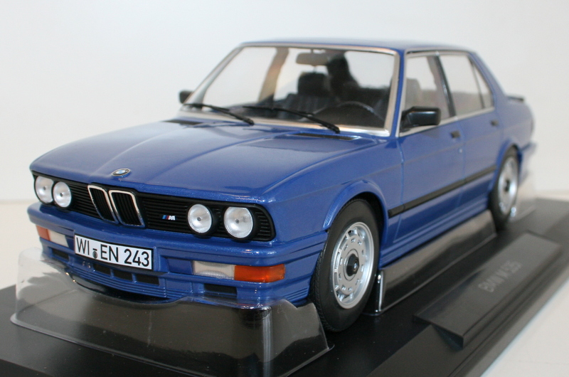 Norev 1/18 Scale Diecast - 183267 - 1987 BMW M535i M5 - Blue Metallic ...